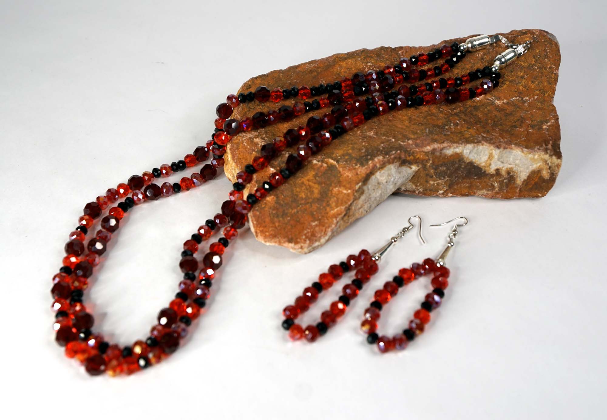 Red Bead Set by Patricia Martinez-Jim (Navajo) – FAMstore